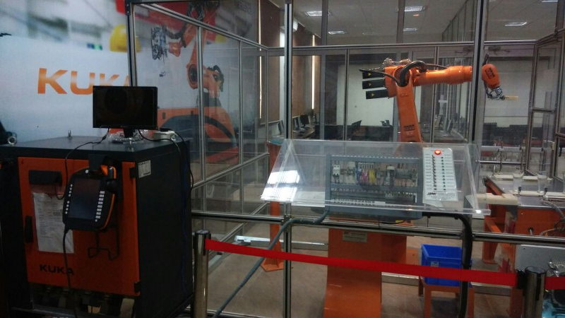 Robotic arm training - PIONEER